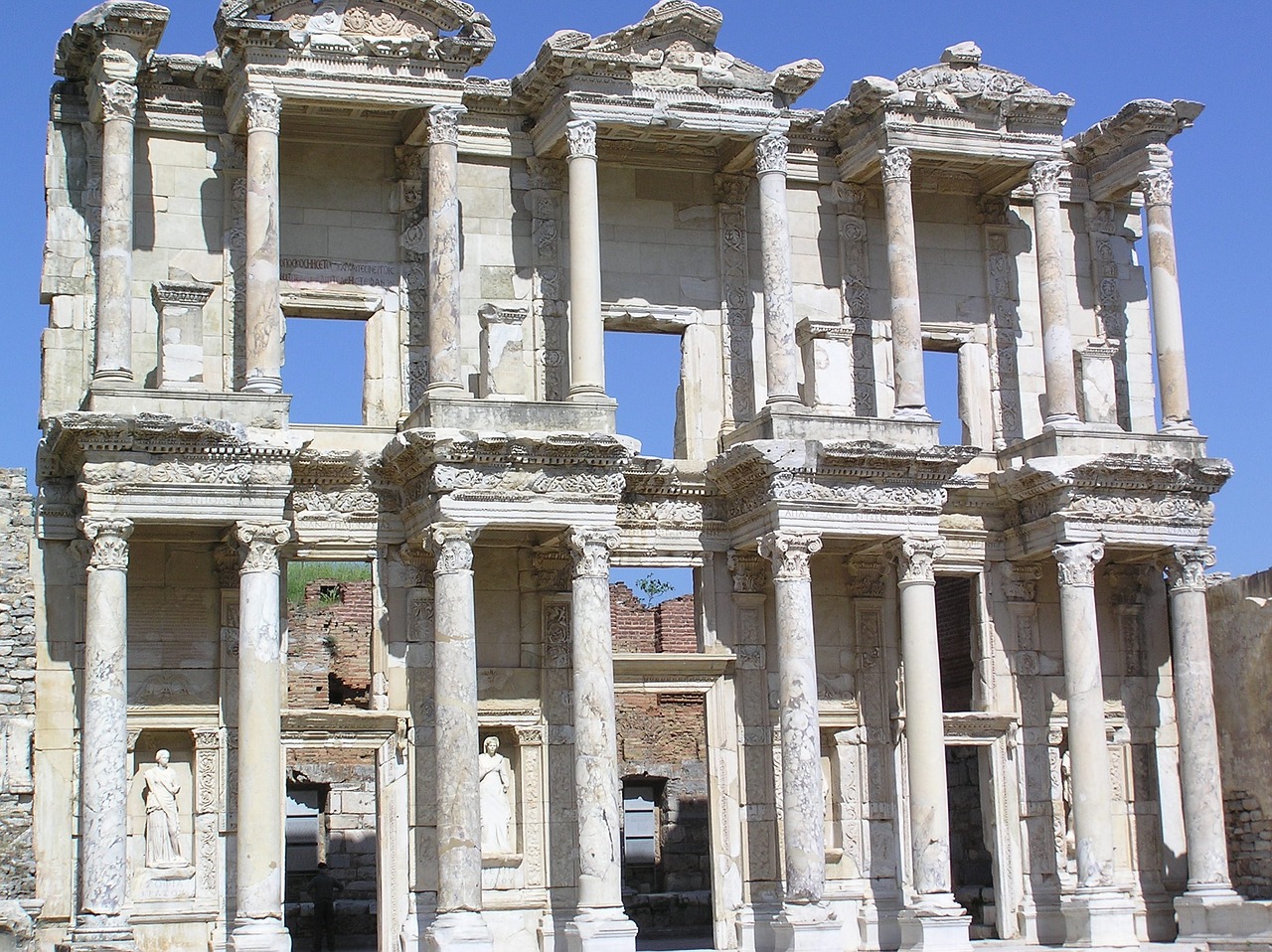 John’s Disciples in Ephesus – The Christian Caravan